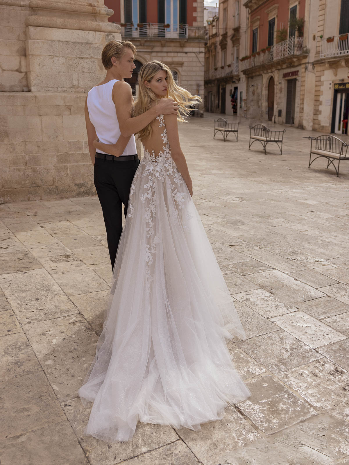 Modeca Anouskha | Koonings