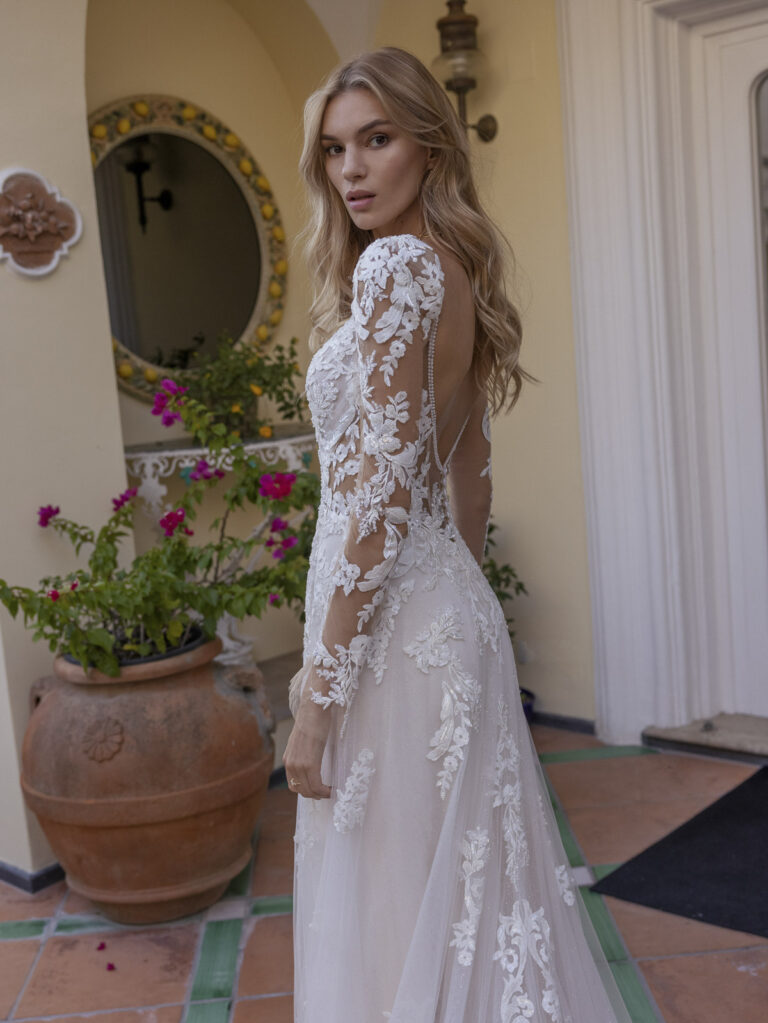 Le Papillon by Modeca Bobyn | Koonings