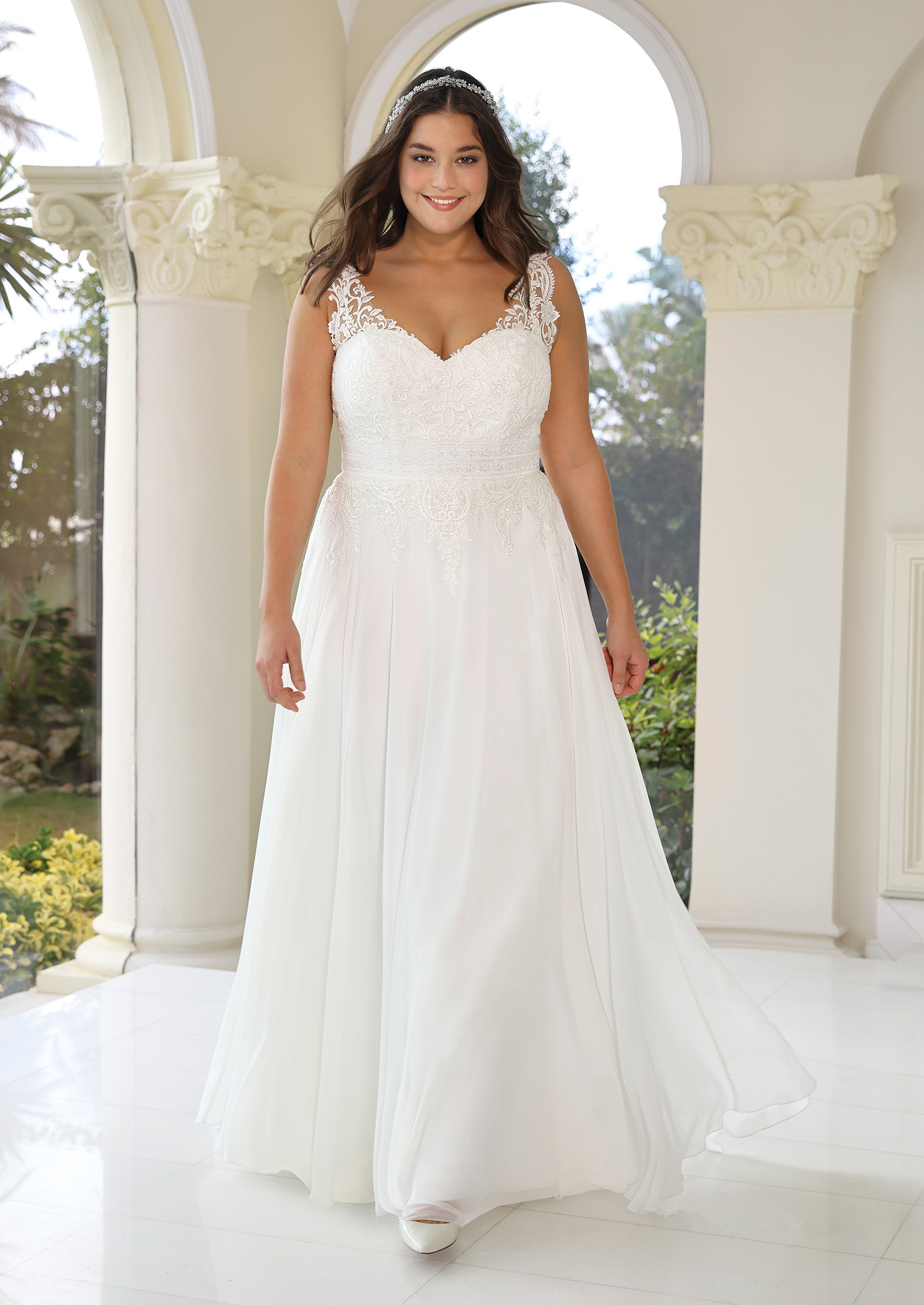 Ladybird Layla LB124CN1 | Koonings