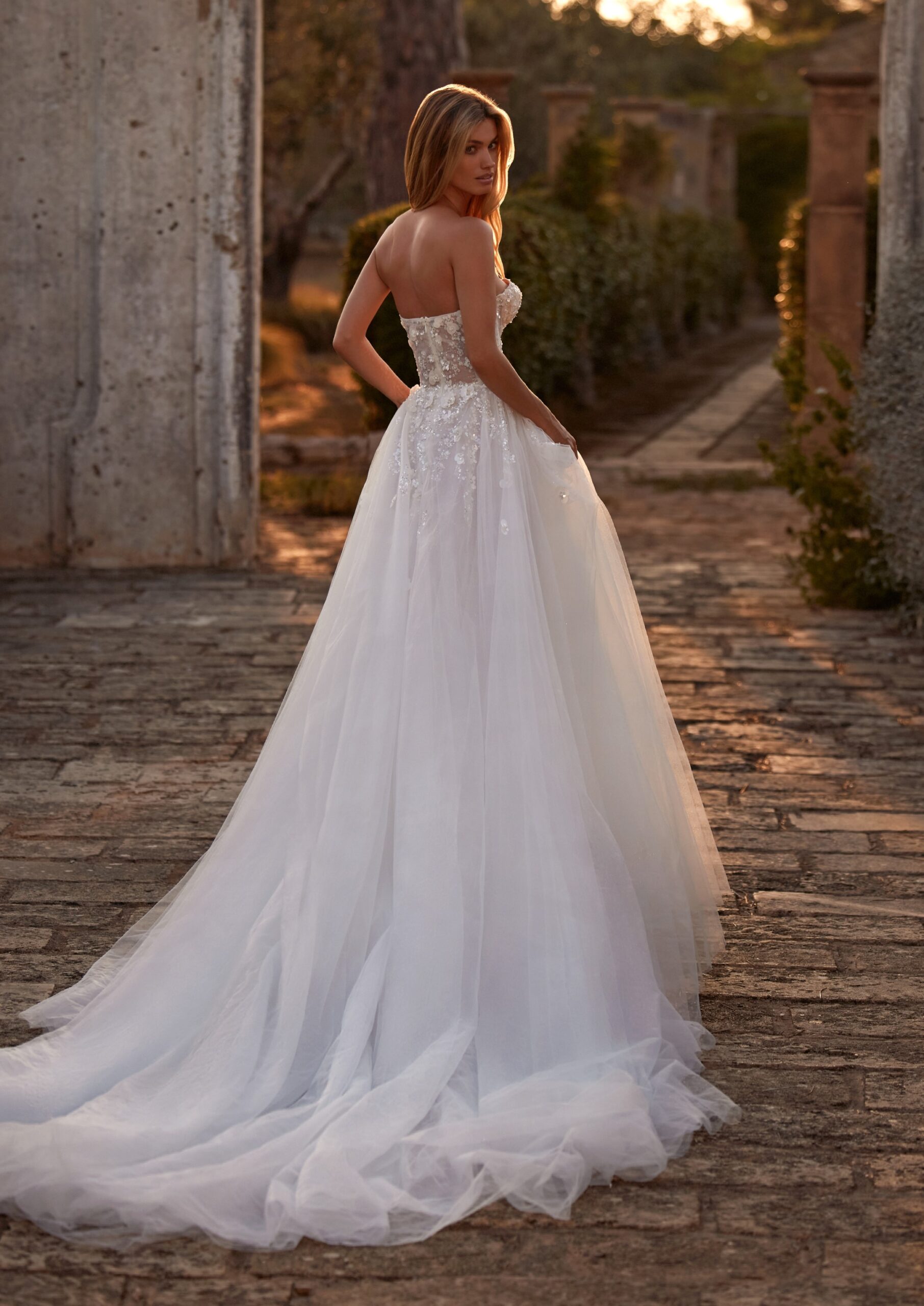 Milla Nova Damaris | Koonings