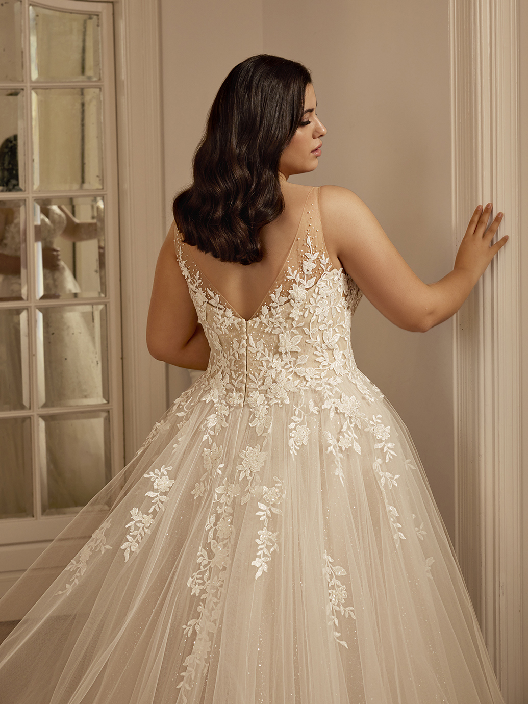 Enzoani Portrait Olani | Koonings