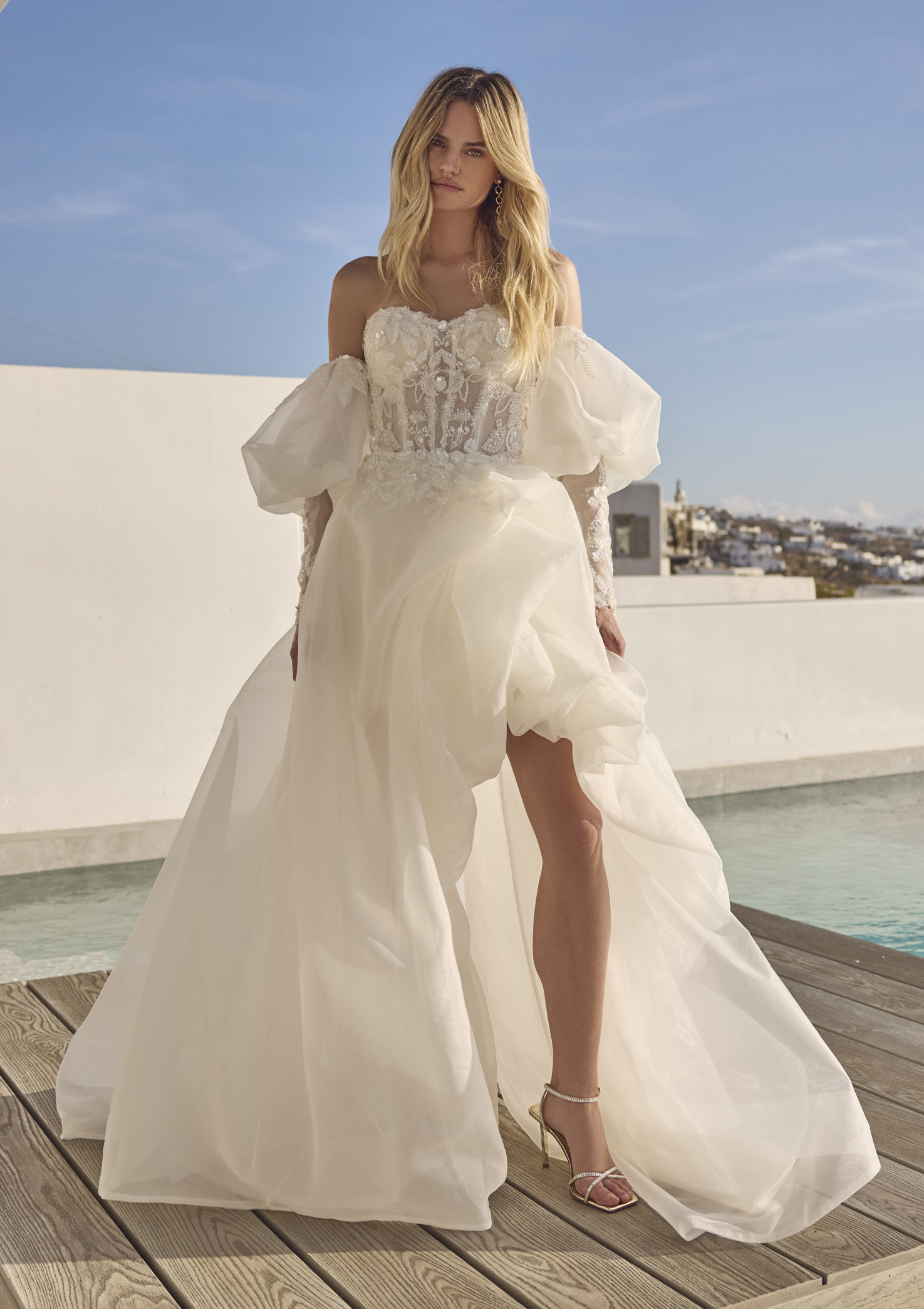 Modeca Izara | Koonings