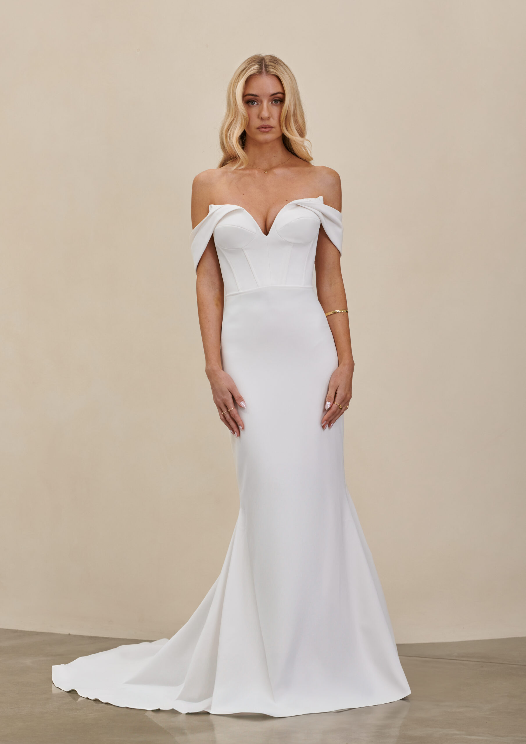 Willow & Winter by Cizzy Bridal WW23181-1Z | Koonings