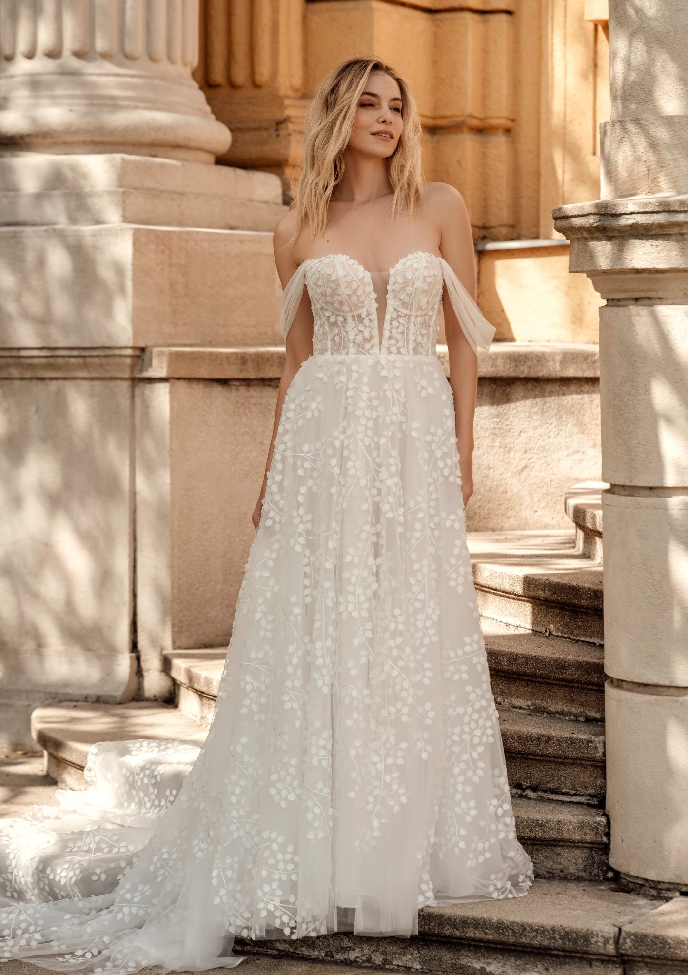 White April by Cizzy Bridal WA22813-1Z | Koonings