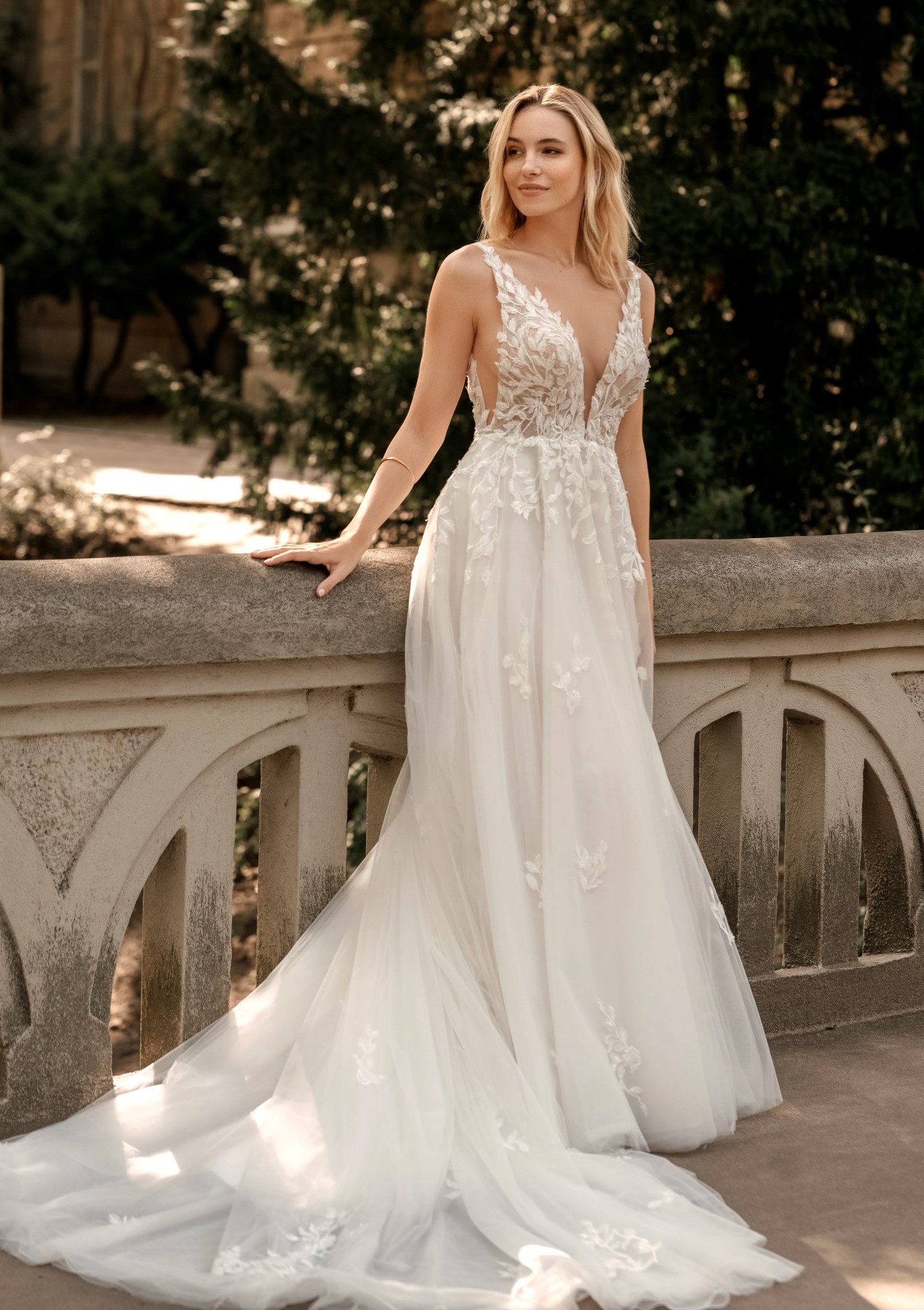 White April by Cizzy Bridal WA2519-1Z | Koonings