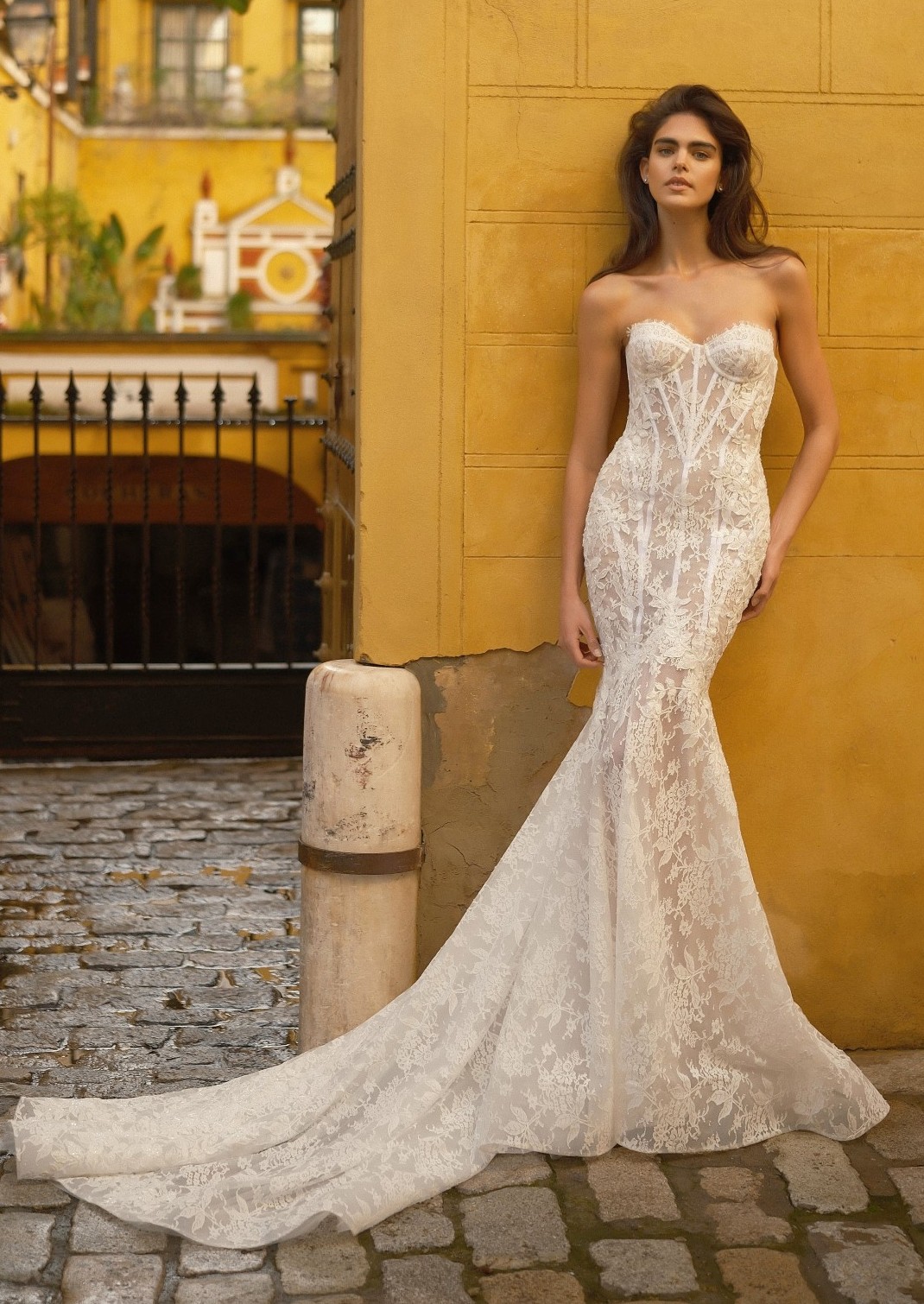 Enzoani Portrait Olani | Koonings